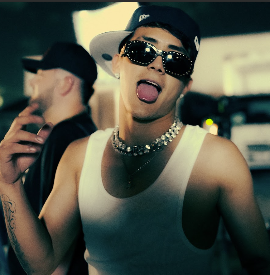 Yng Lvcas brilla con su nuevo álbum "Superestrellas"