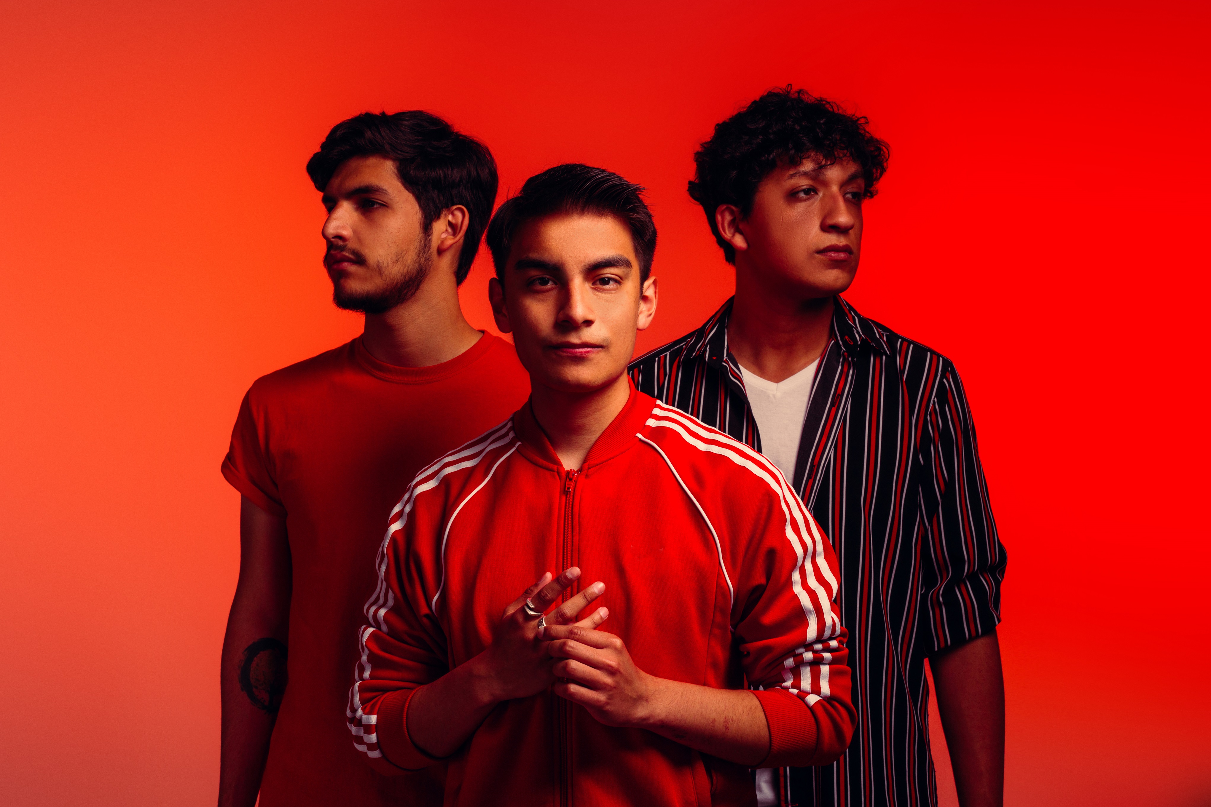 Rollo California nos trae su 4to sencilo “Casi Rojo”